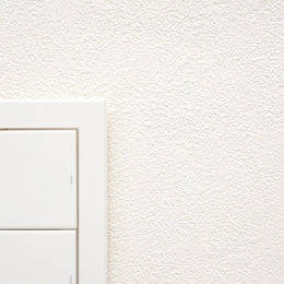 のりなし【50m巻】 お買い得 国産壁紙 クロス / サンゲツ / 白の吹き付け調 SP-2501 | 壁紙屋本舗 公式